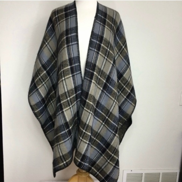 Woolrich | Sweaters | Woolrich Blue Grey Plaid Soft Acrylic Open Cape ...